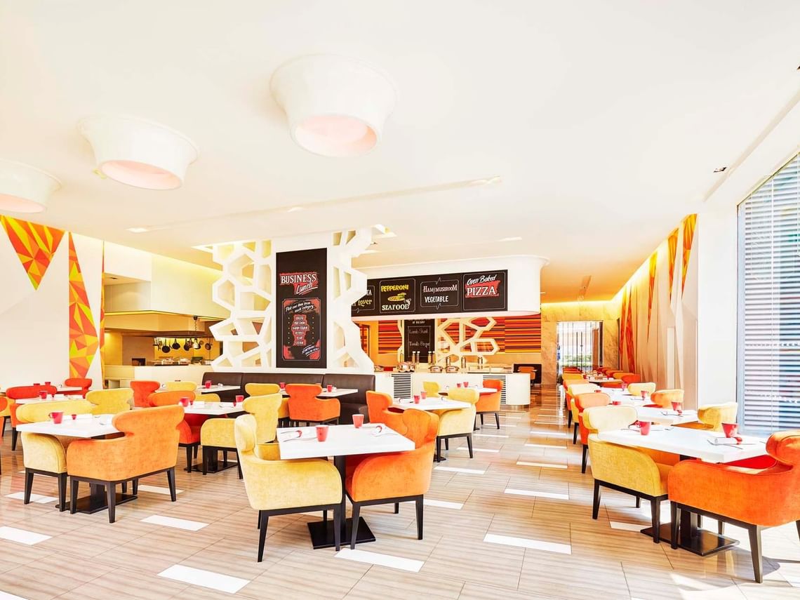 The local table | Bangkok Restaurant & Rooftop Bar
