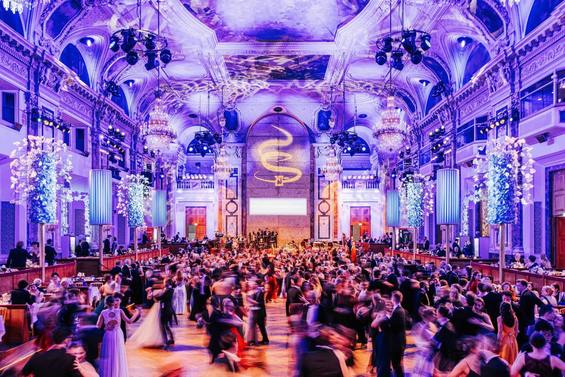 Ball season in Vienna 2025 | THE LEO GRAND