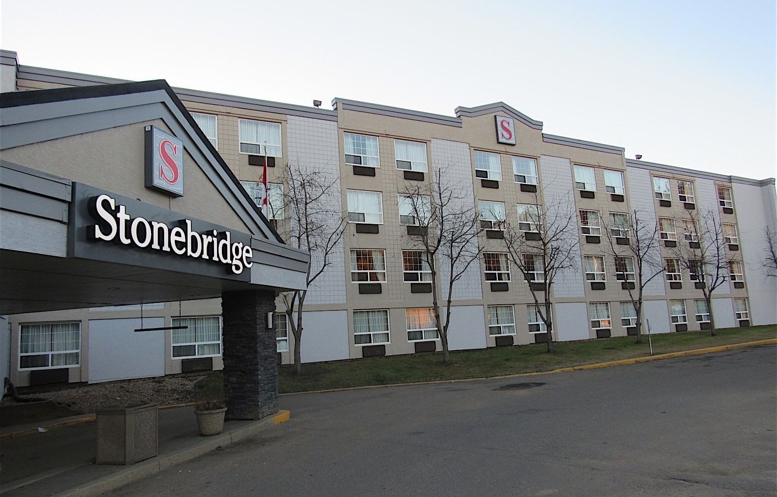 Downtown Fort Mac Hotel | Stonebridge Hotel Fort McMurray