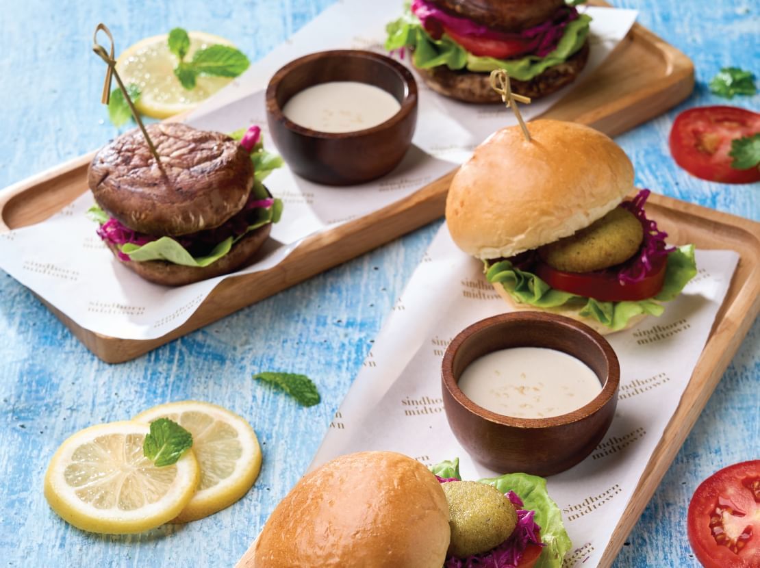 5 Star Hotel Bars & Restaurants | Sindhorn Midtown Hotel Bangkok