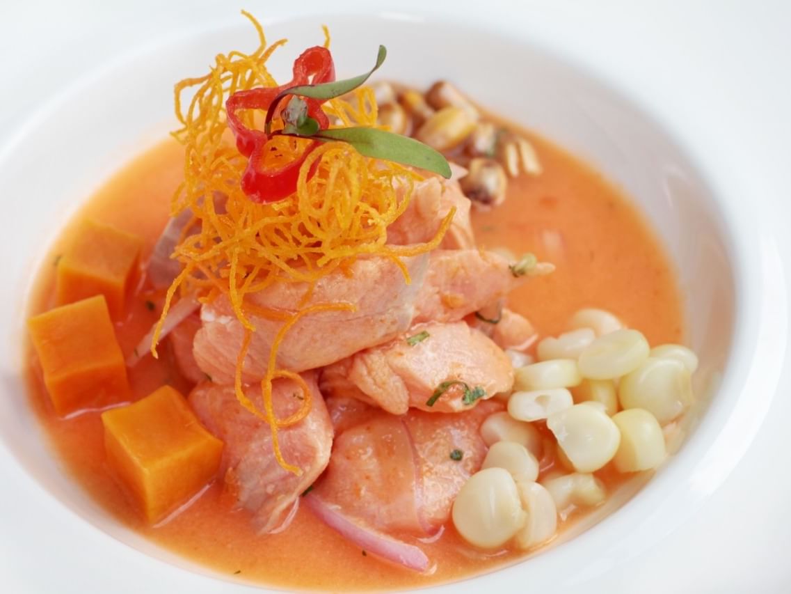 Peruvian ceviche and pisco sour in Machu Picchu | Sumaq Hotel