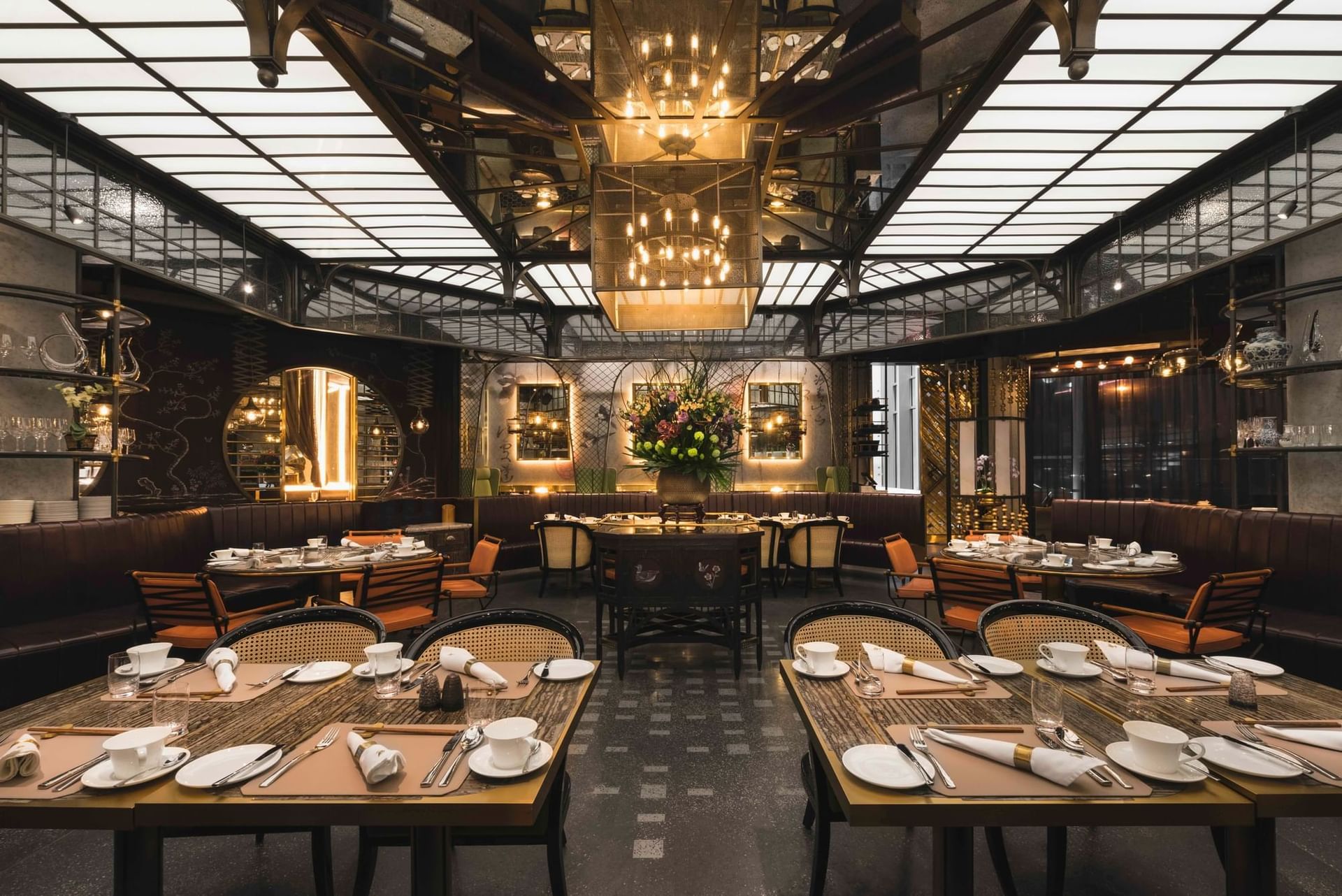 Mott-32 Vancouver | Modern Chinese Dining | Paradox Hotel Vancouver