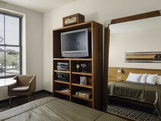 Harborside Inn - Book Hotel Near Faneuil Hall in Boston