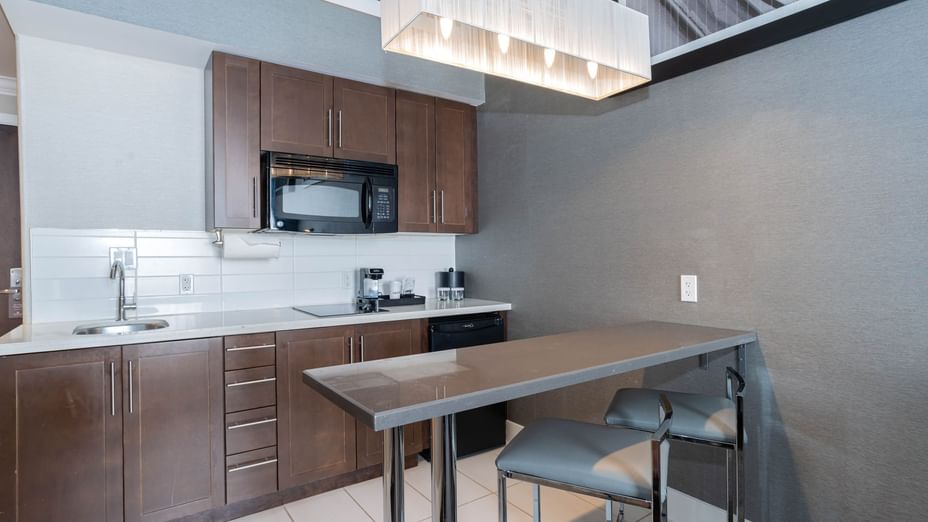 Loft Suite, 1 King Bed, Kitchen | Sandman Signature Edmonton South