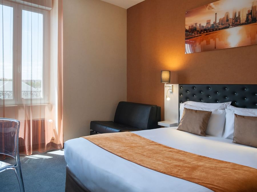 The Originals Boutique, Hotel de l'Univers | Hotels in Montluçon (Inter ...