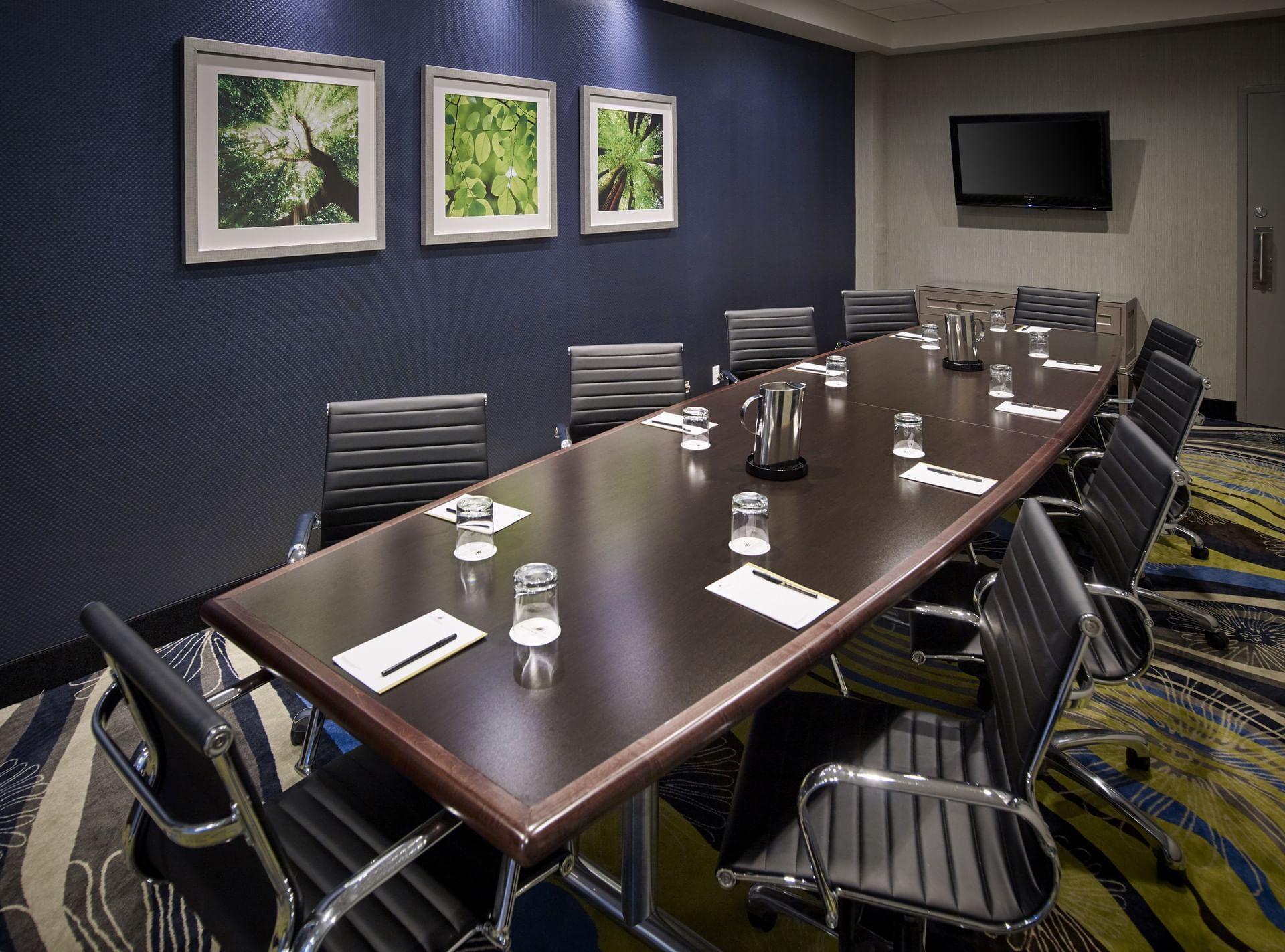 Waterfront Hotel Downtown Burlington - Where to stay in Burlington