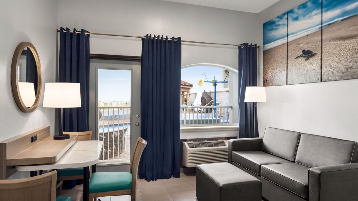 Two Queen Pool-View Room | La Copa Inn Resort South Padre Accommodation