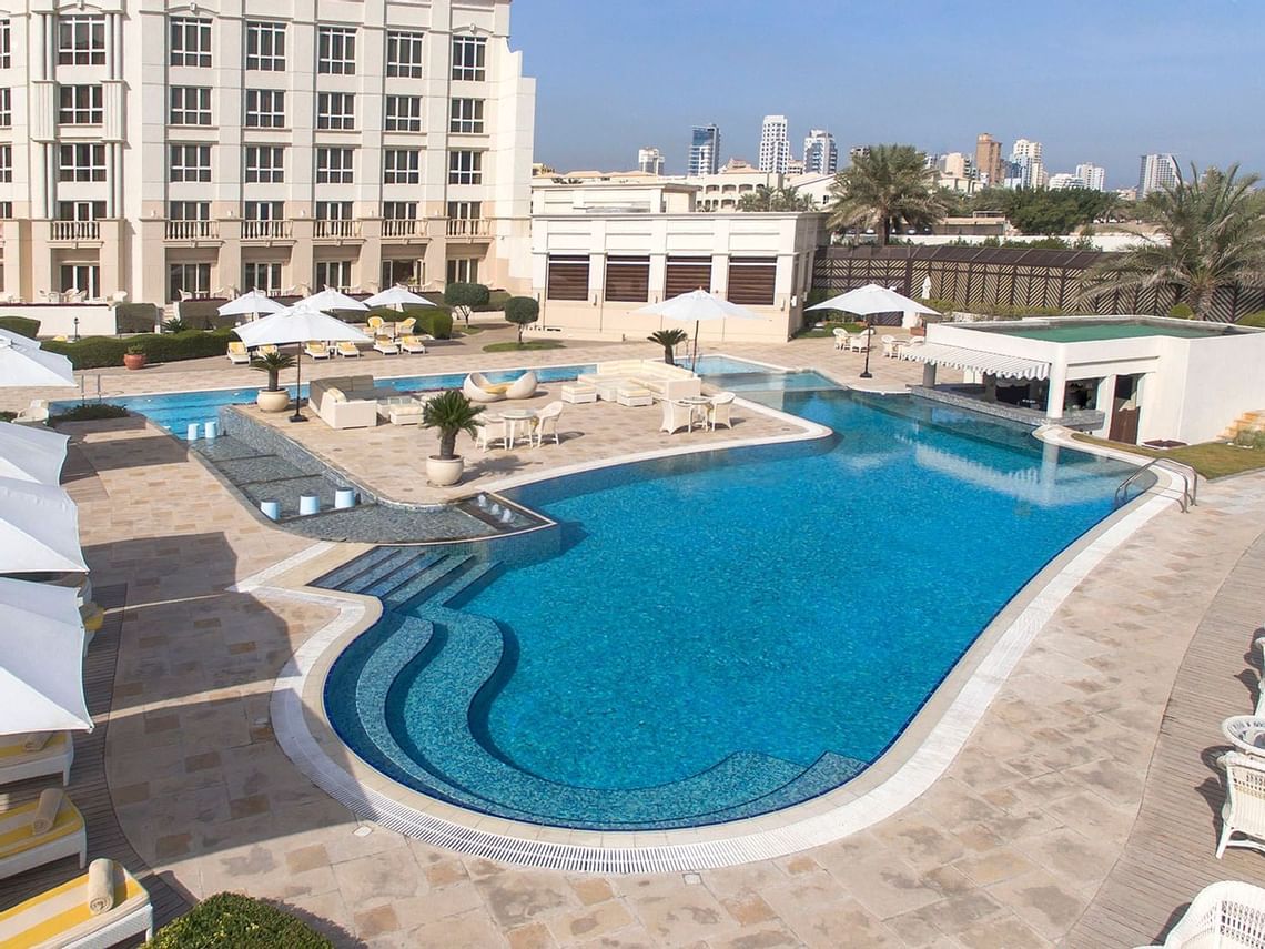 Pool Bar | Dining at The Regency Hotel Kuwait