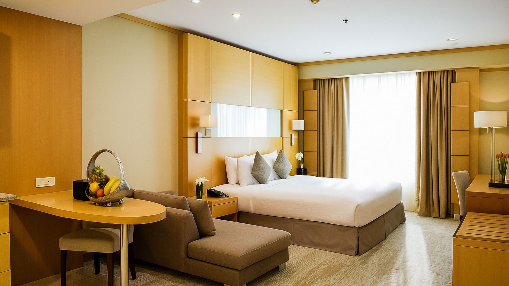 Room - Detail page | Carlton Downtown Hotel