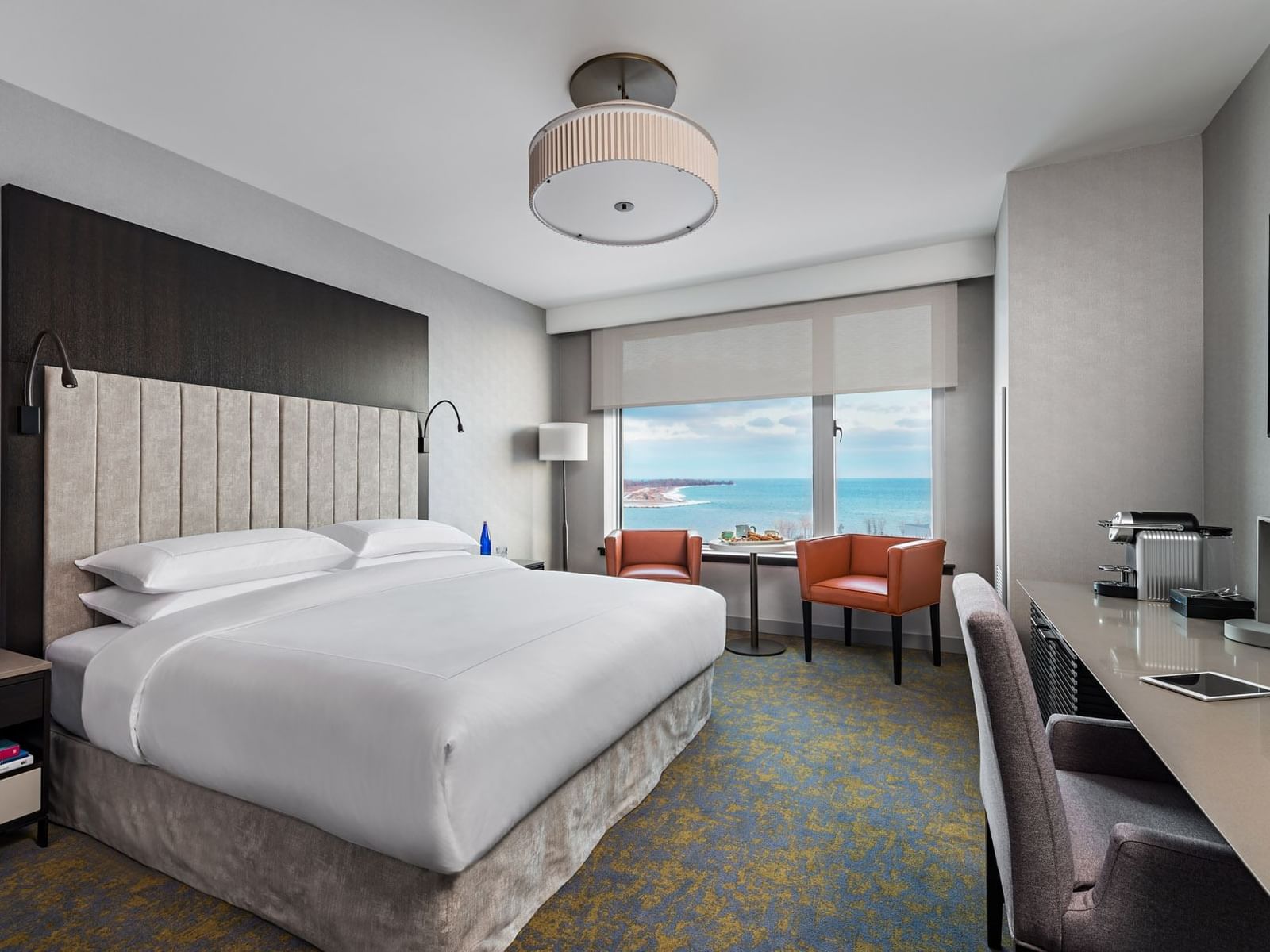 Luxury Lakefront Hotel in Downtown Toronto - Hotel X Toronto