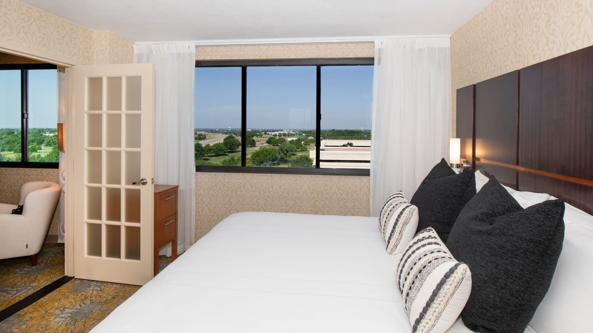 Presidential Suite | NCED Hotel and Conference Center Accommodation