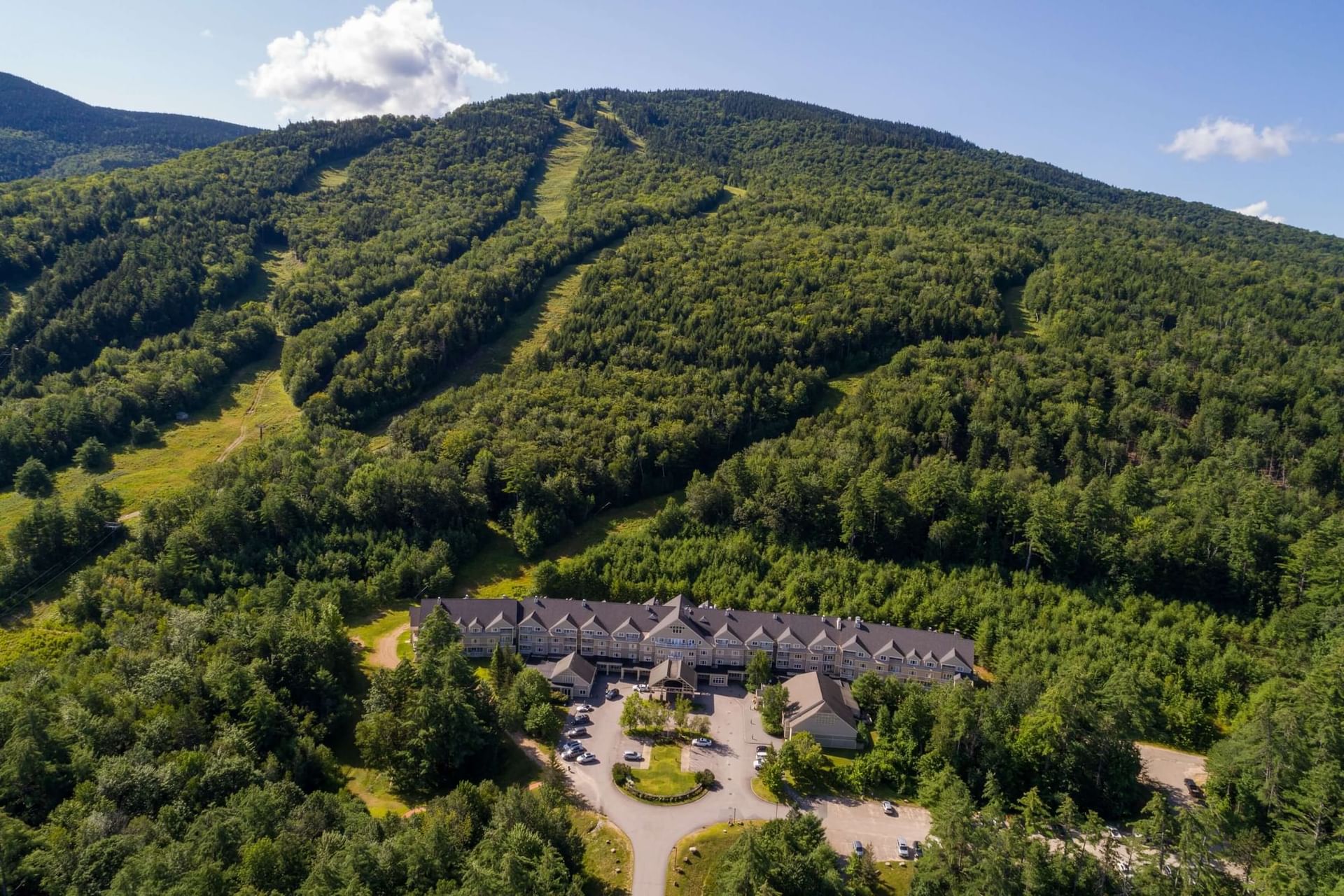 Hotels in White Mountains | Grand Summit Hotel at Attitash