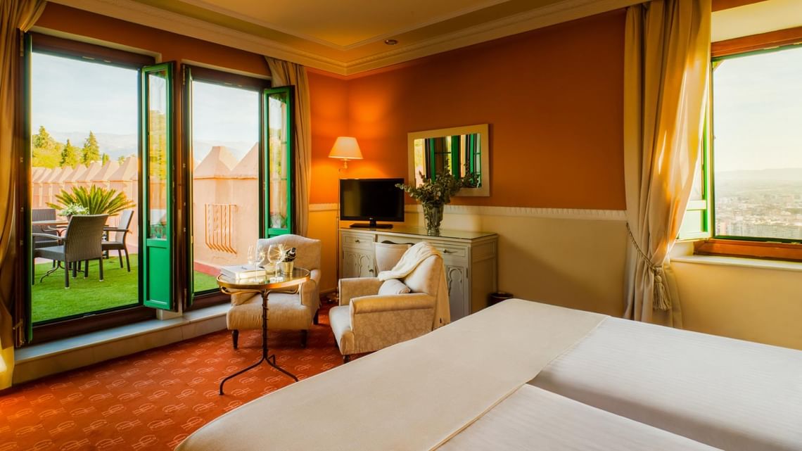 Classic City View With Terrace | Hotel Alhambra Palace