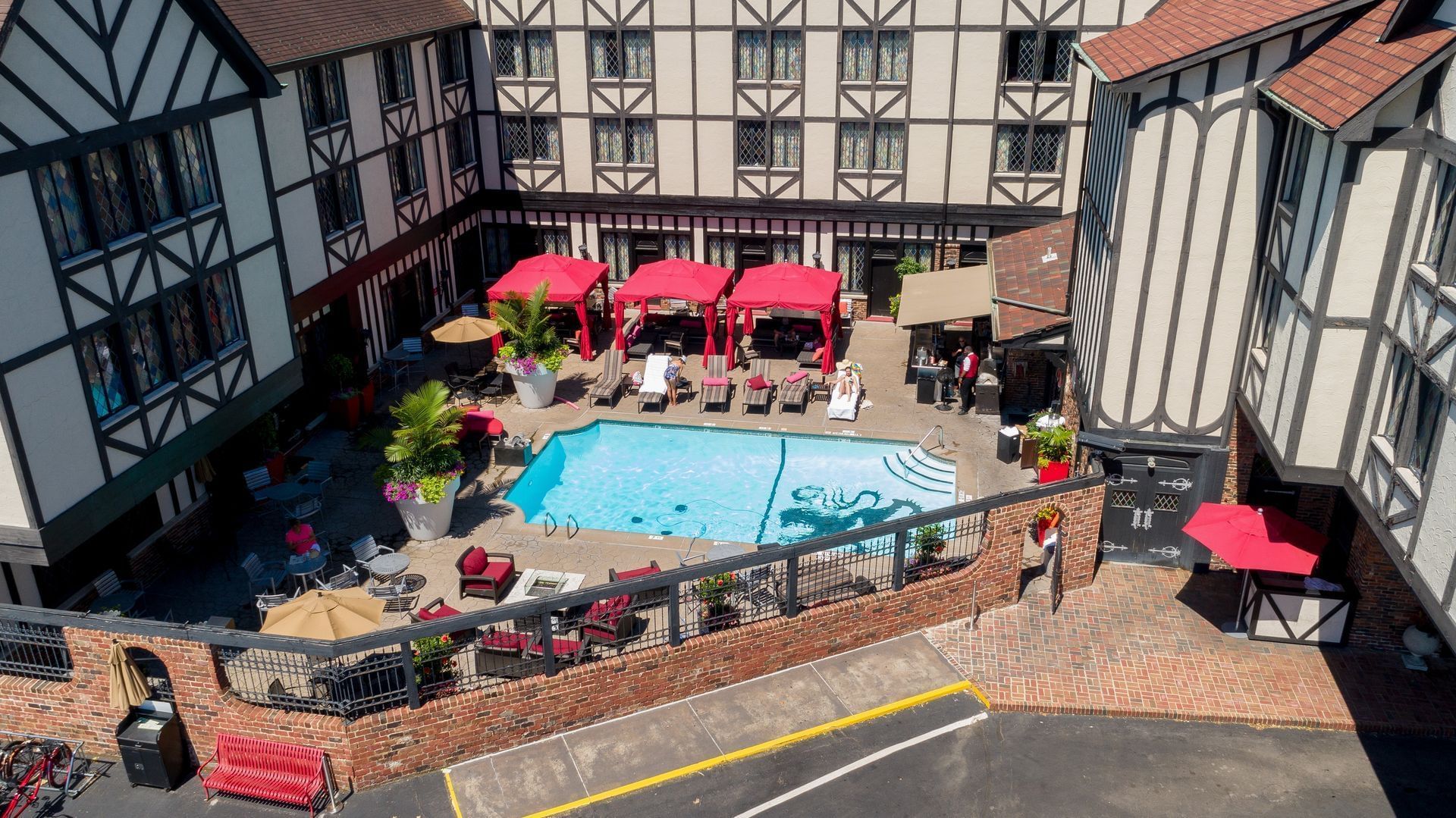 Things to Do in St. Louis | The Cheshire