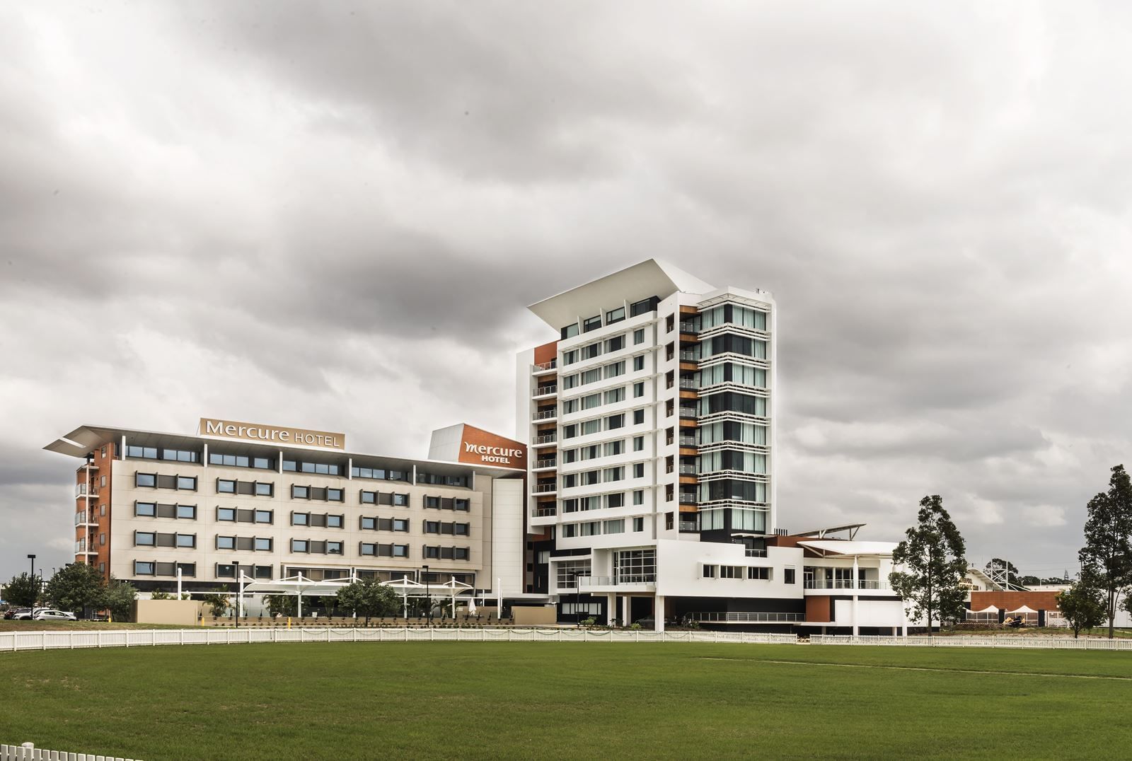 Mercure Sydney Liverpool | 4 Star Hotels in Liverpool, Sydney