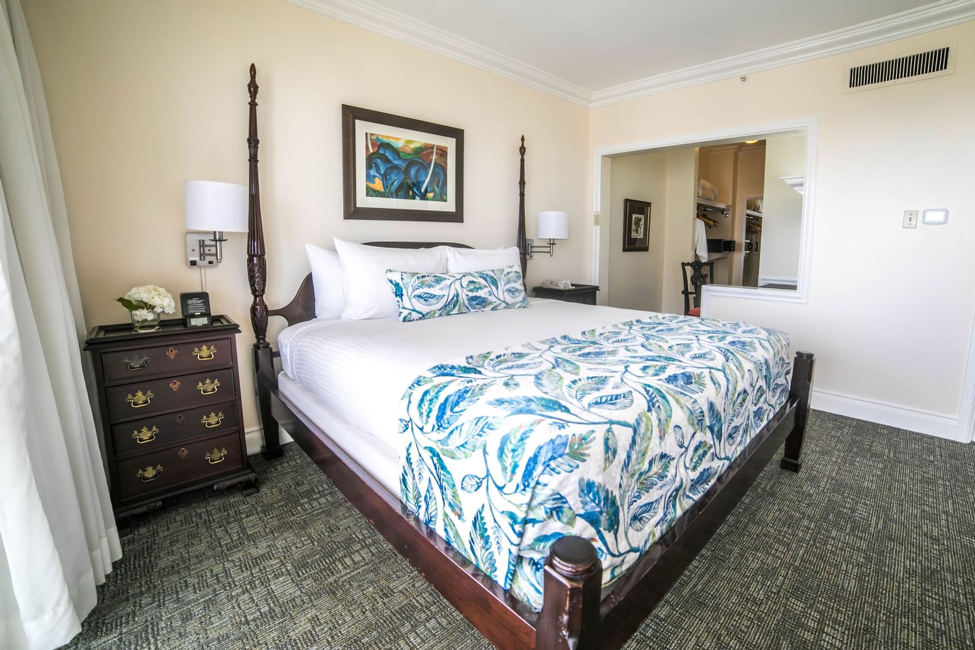 Guest Survey | The Courtleigh Hotel & Suites