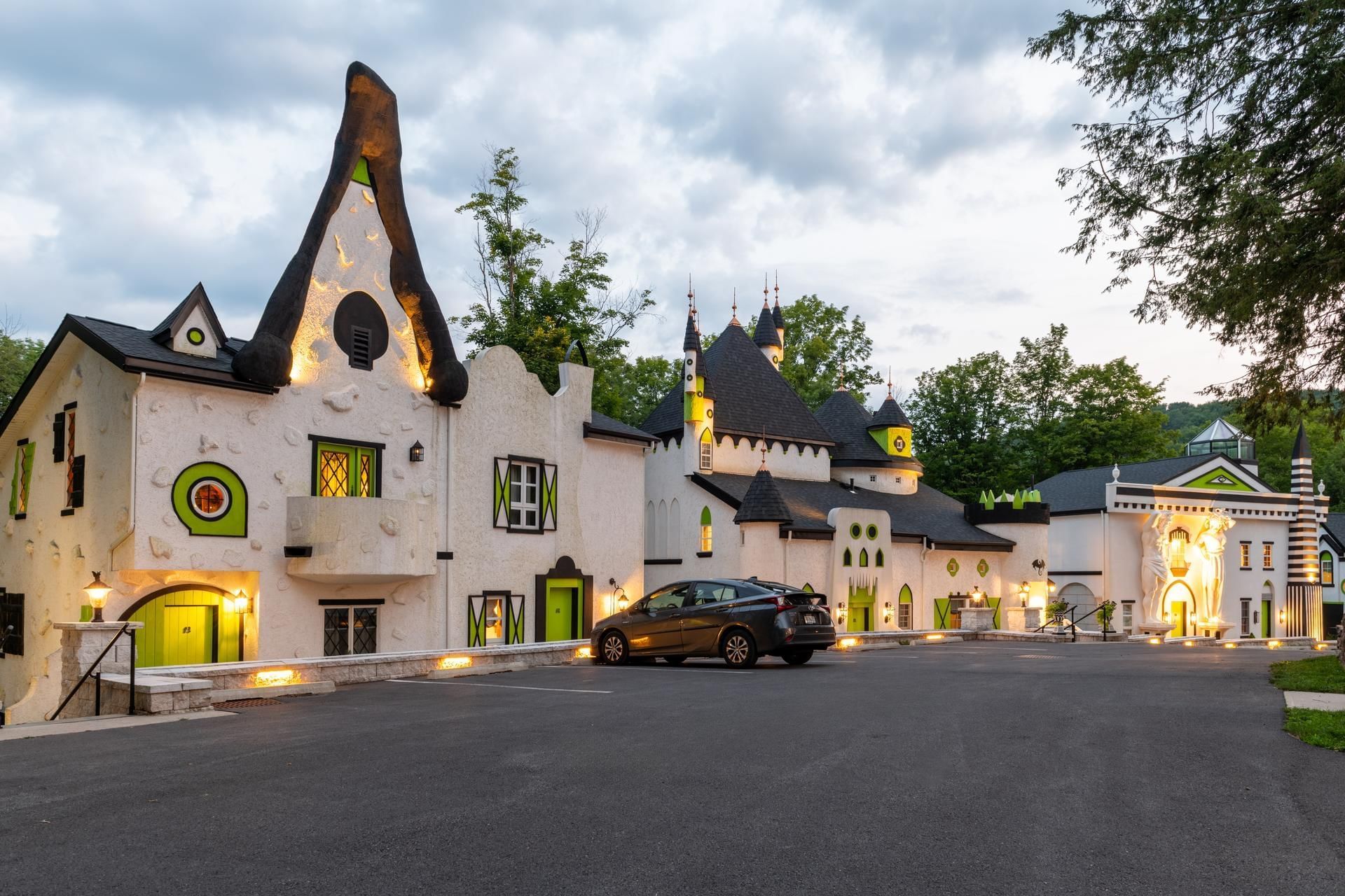 Contact The Roxbury | Hotels in Catskills New York