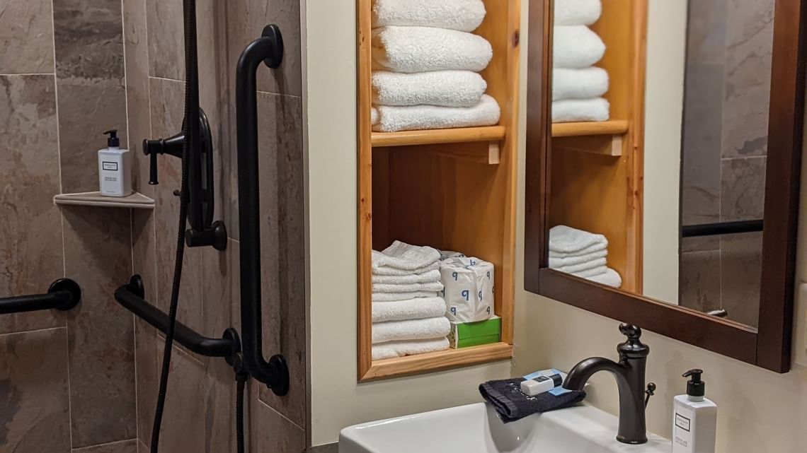 Library Suite | Leavenworth, WA | Sleeping Lady Resort