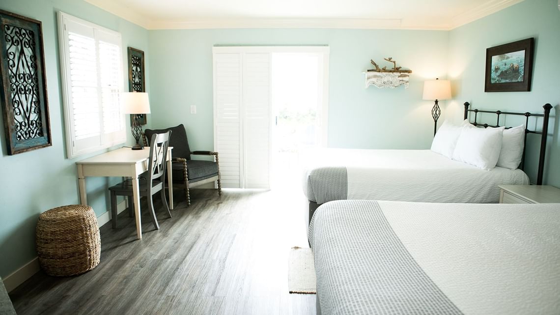 Hotel Rooms & Suites on Moonstone Beach - Sea Otter Inn