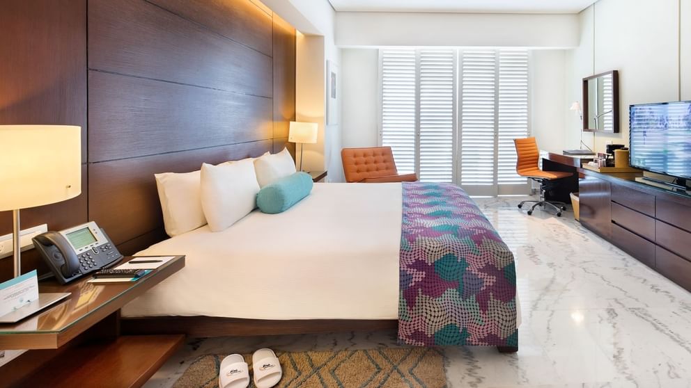 Club 89 King, Resort view | Palacio Accommodation