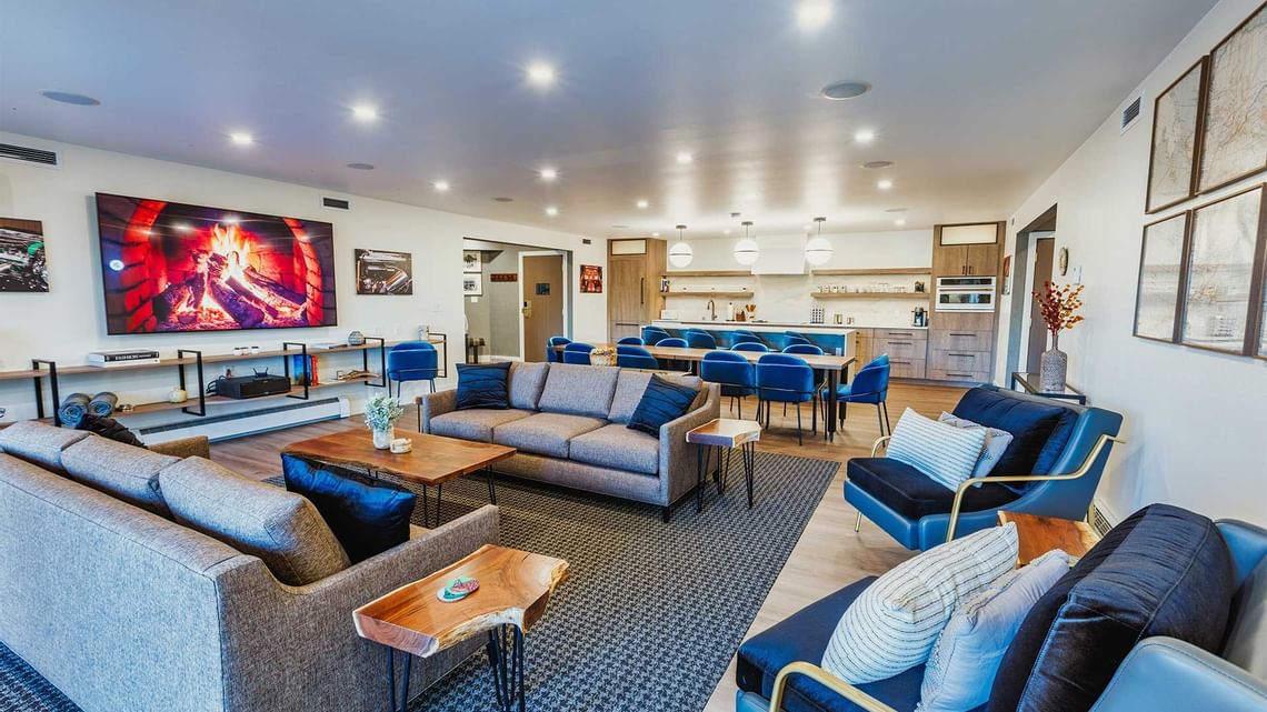 THE SUMMIT SUITE - Downtown Fairbanks Suites