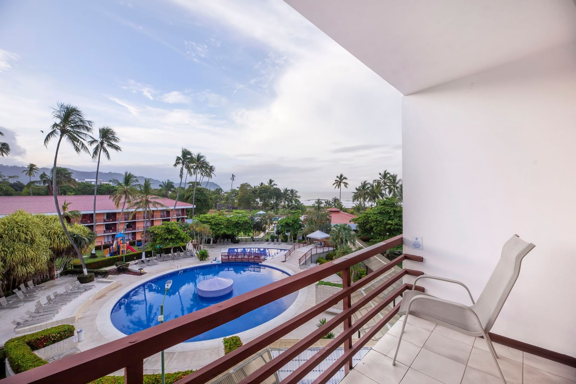 Jacó Beach Costa Rica Hotel Rooms - Best Western Jacó Beach Resort