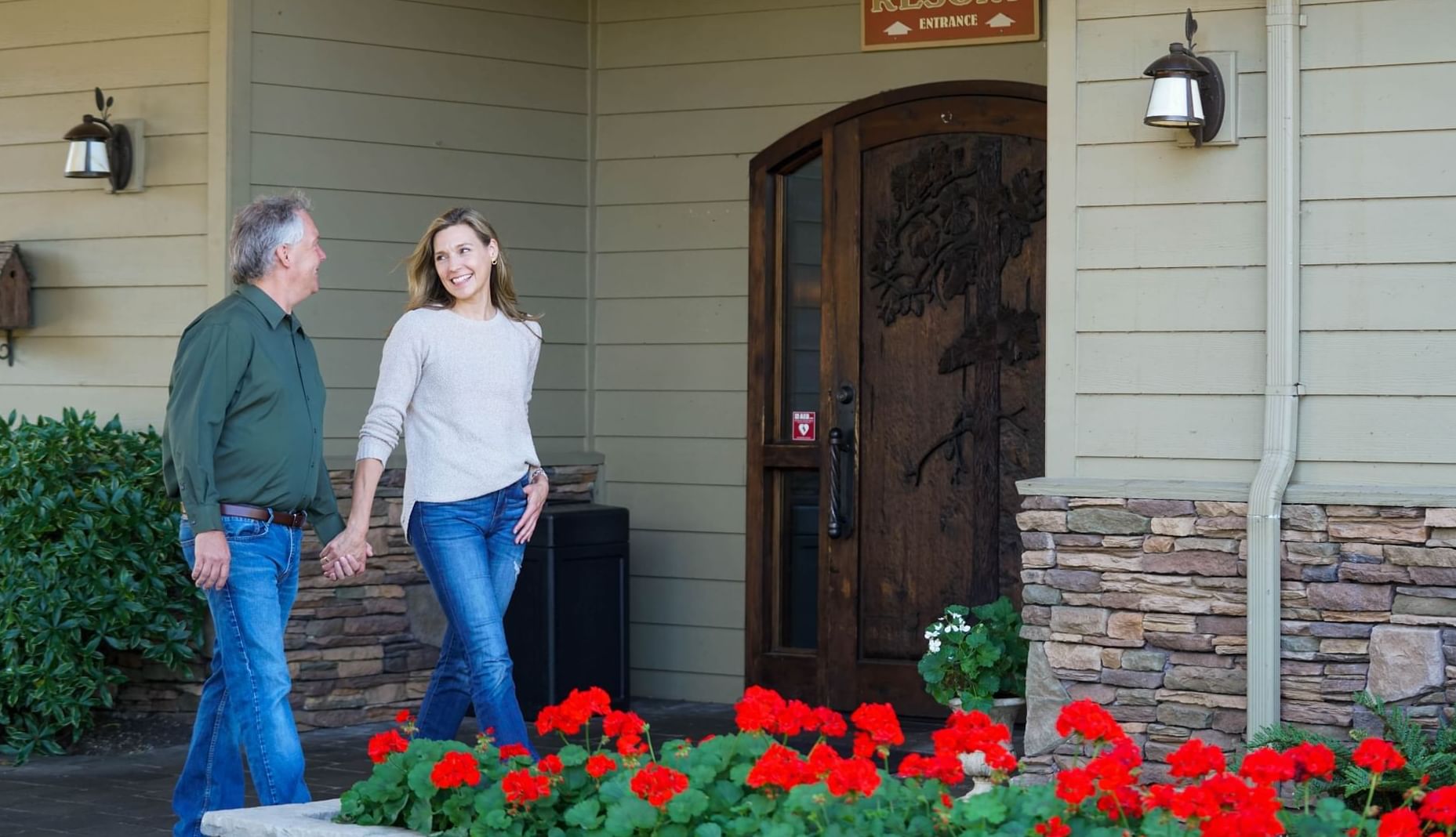 How to Safely Celebrate Valentine's Day in Oregon
