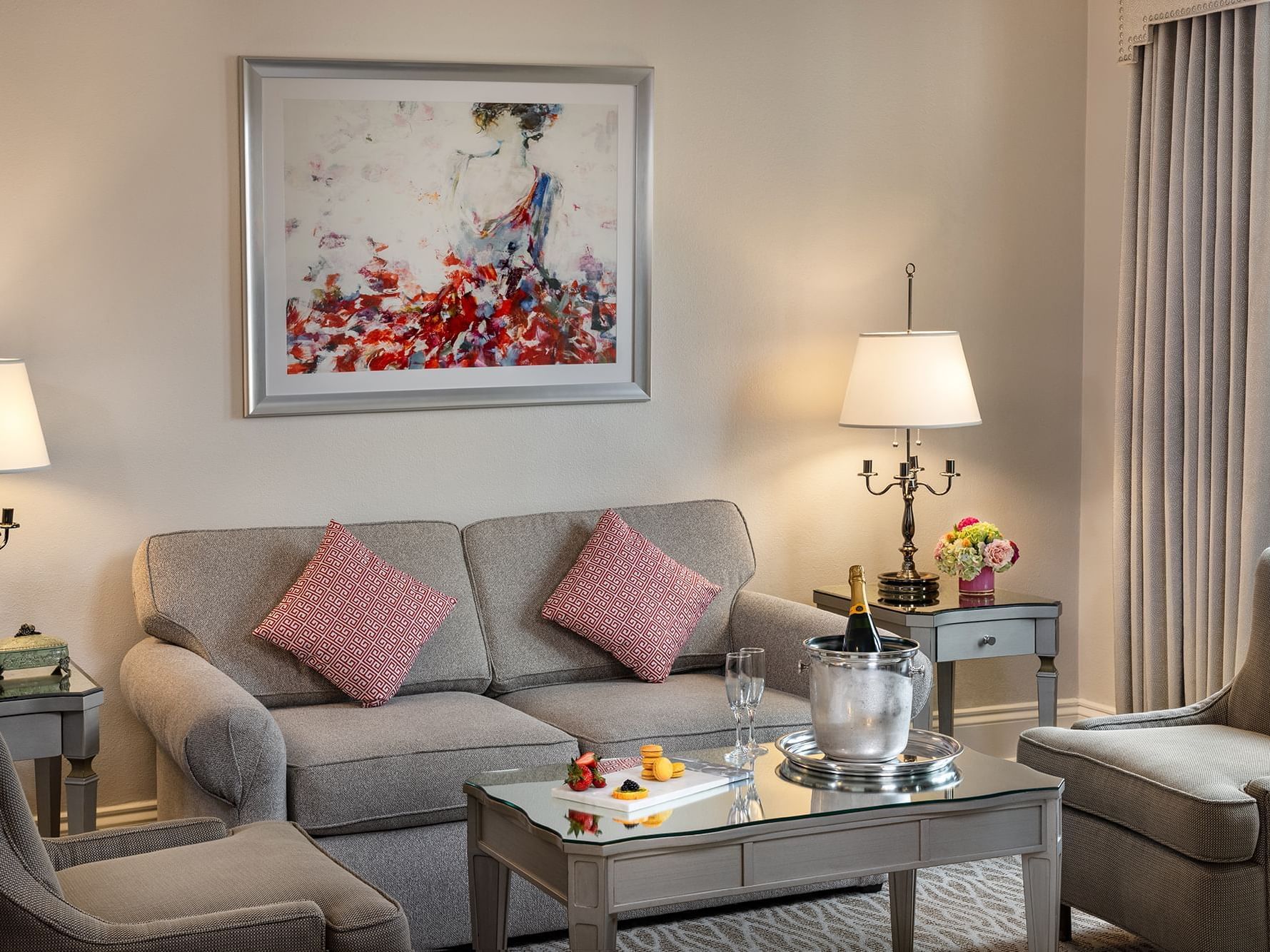 Living Room Deluxe Suite Warwick Melrose Dallas