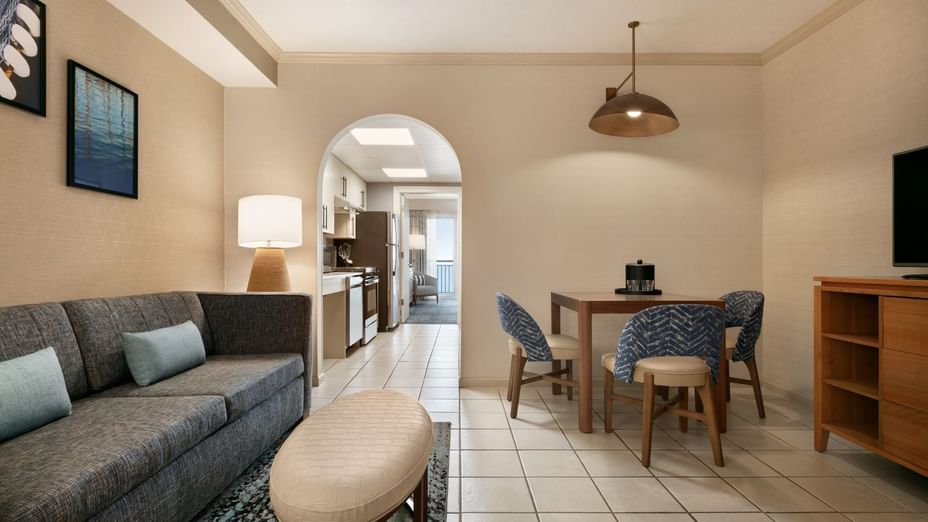 Two Bedroom Oceanfront Suite 2 Queen Beds Nonsmoking | Holiday Inn & Suites