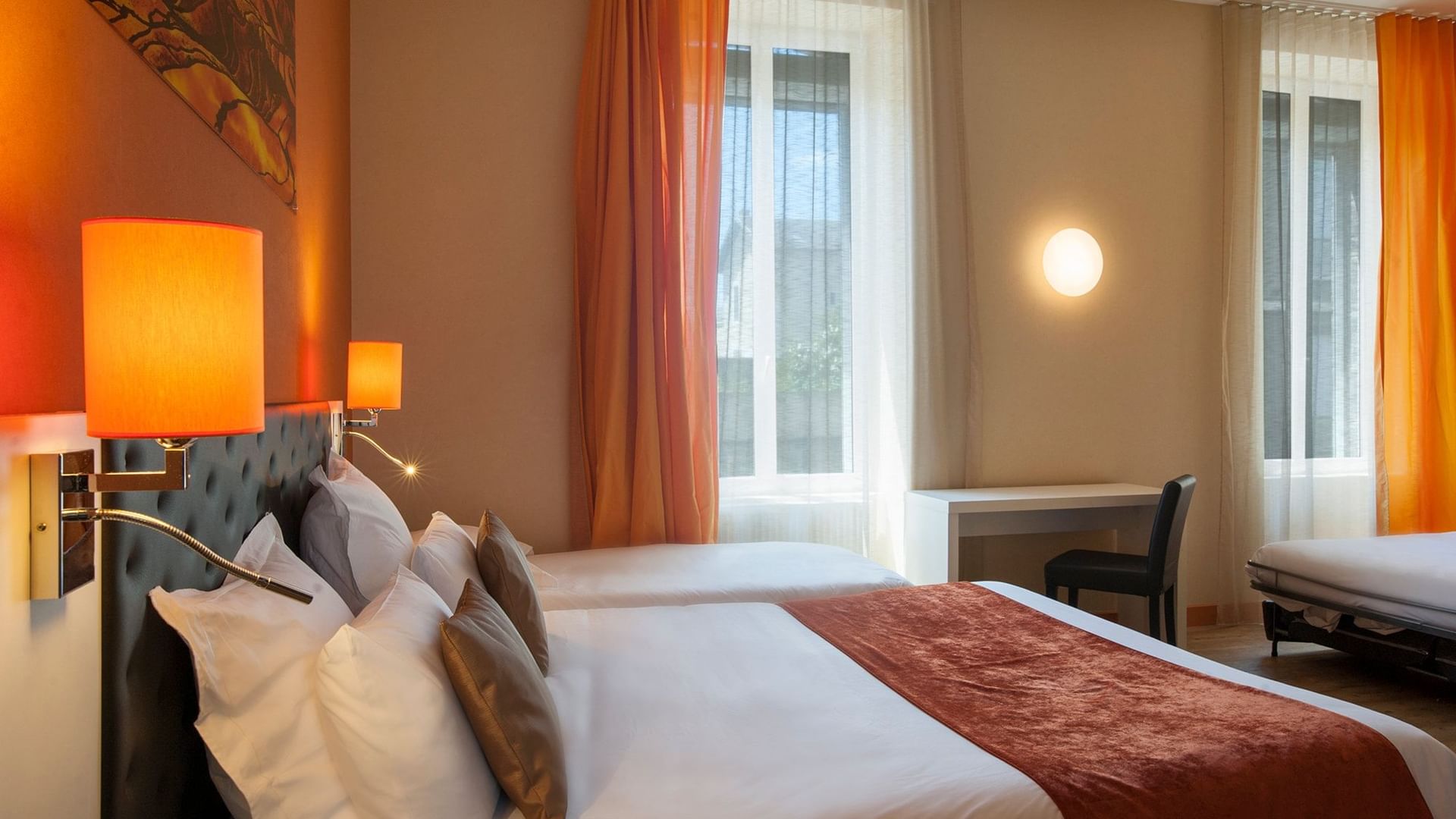 The Originals Boutique, Hotel de l'Univers | Hotels in Montluçon (Inter ...