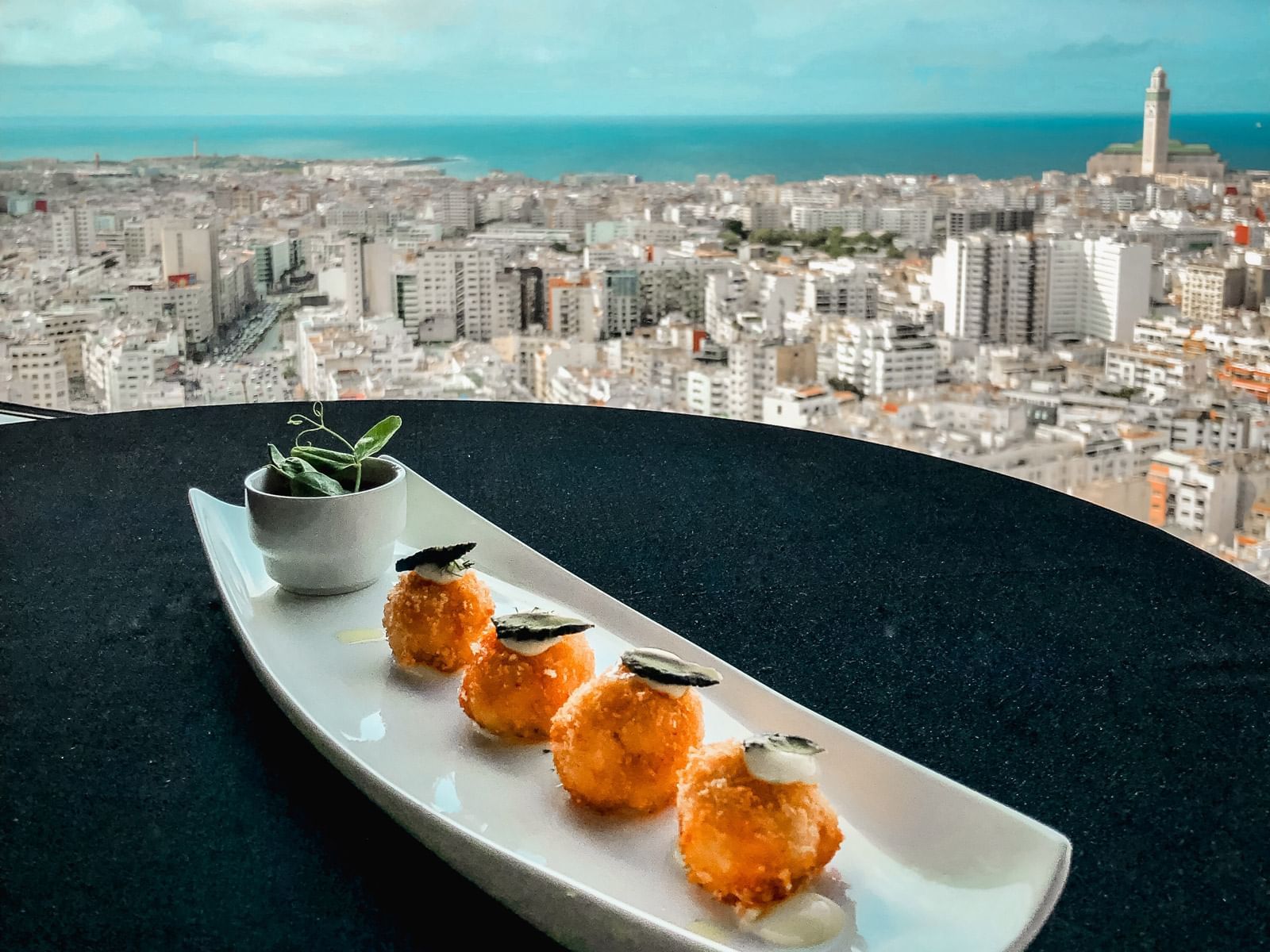 SKY28 Restaurant In Casablanca | Kenzi Tower Hotel
