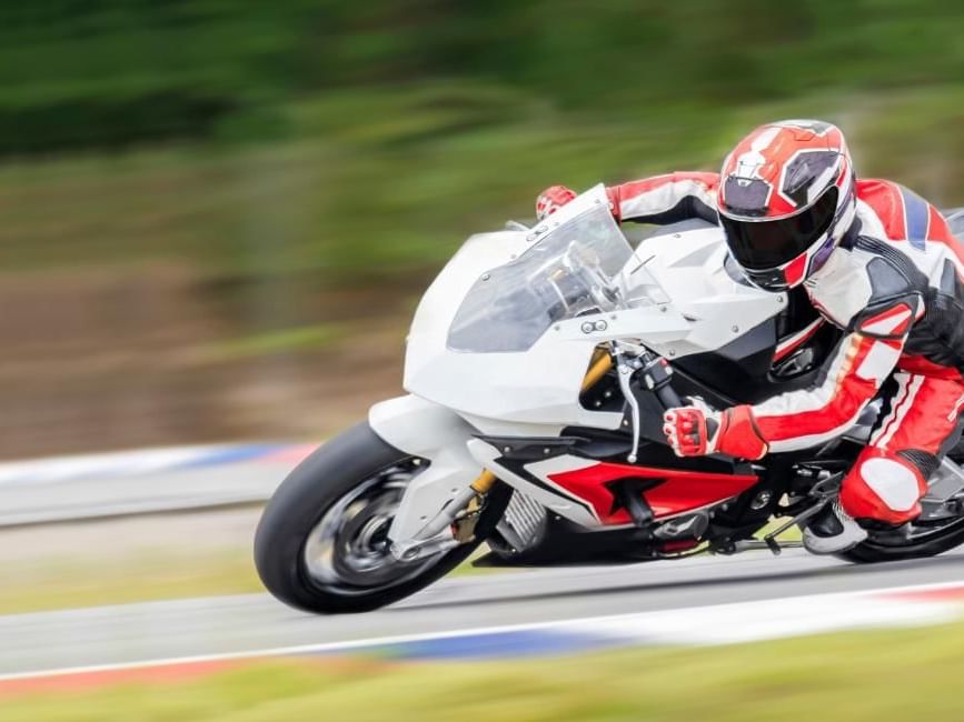 Speed, Skill & Spectacle | British Superbikes Championship at Silverstone!