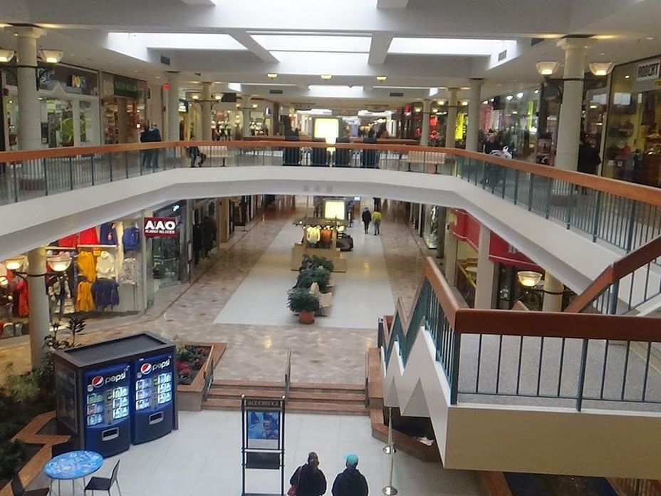 Discover Woodbridge Shopping Center | APA Hotel Woodbridge