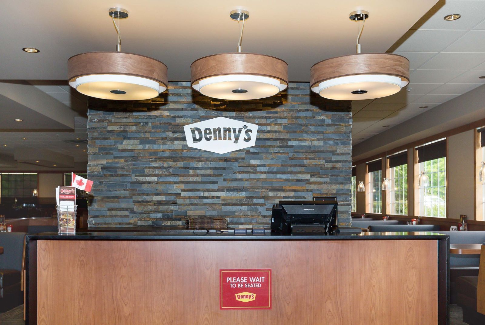 Denny's Langley | Langley Restaurants | Sandman Hotel Langley