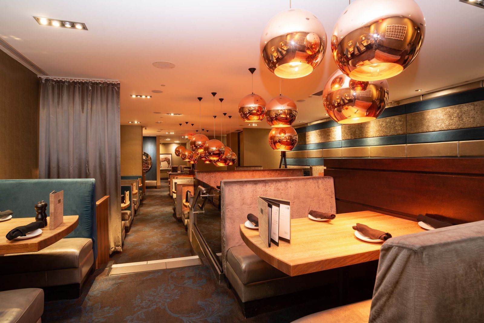 Edmonton Ice District Restaurant | Sandman Signature Edmonton Downtown