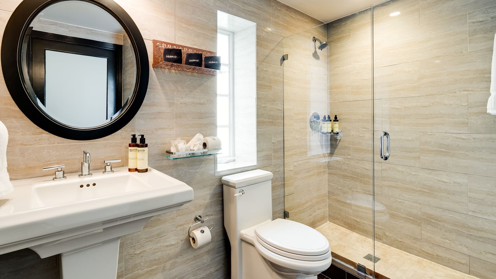 Superior DoubleQueen Room | Hotel Croydon Miami Beach
