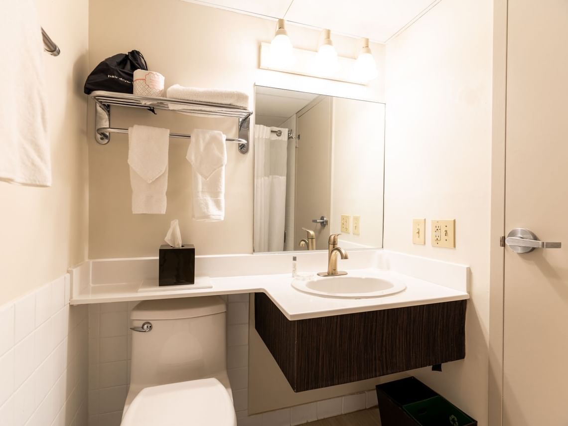 King Parlour Suite | M Hotel Buffalo Accommodation