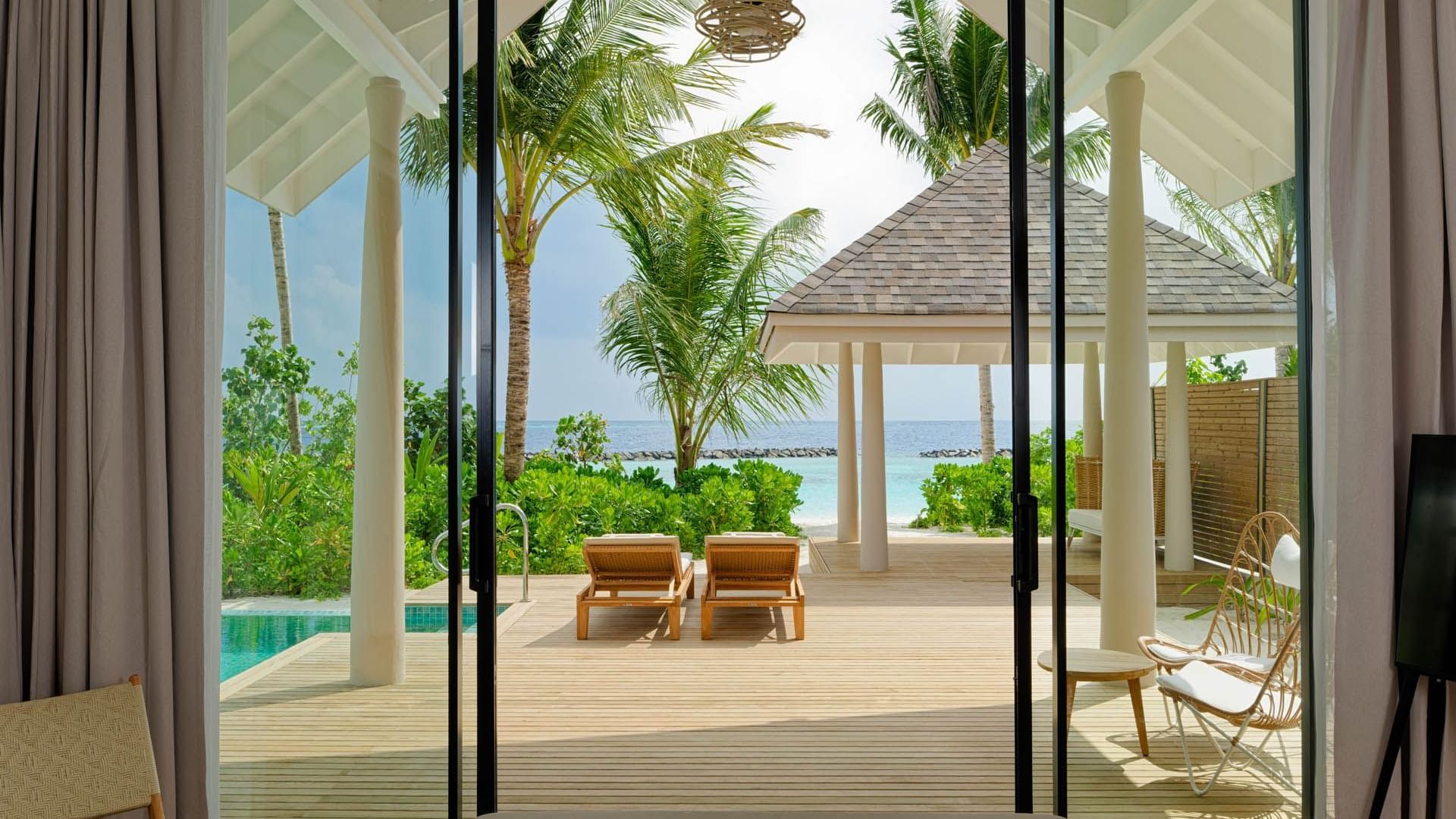 Deluxe Beach Pool Villas | Ananea Madivaru Maldives Accommodation