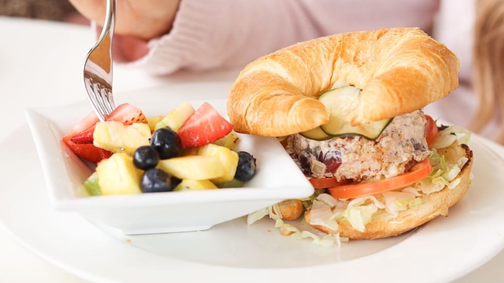 1st City Café - The Fredonia Hotel