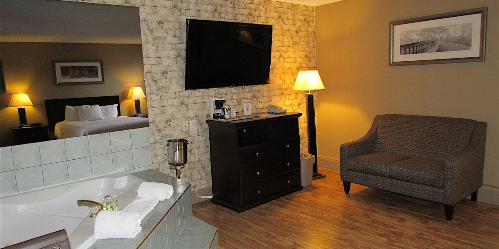 Downtown Fort Mac Hotel | Stonebridge Hotel Fort McMurray