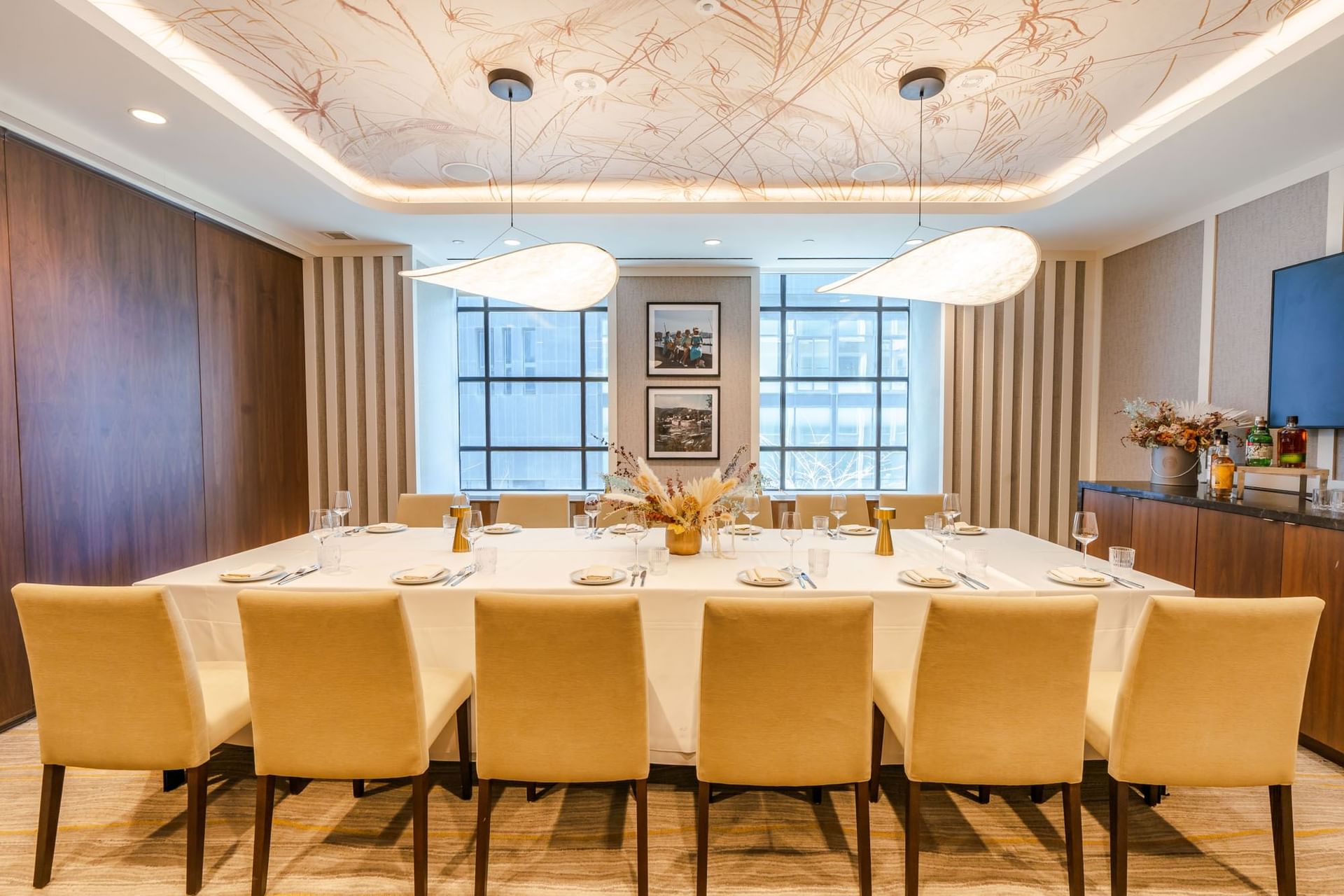 Hotels by Toronto Convention Center - The Sutton Place Hotel Toronto