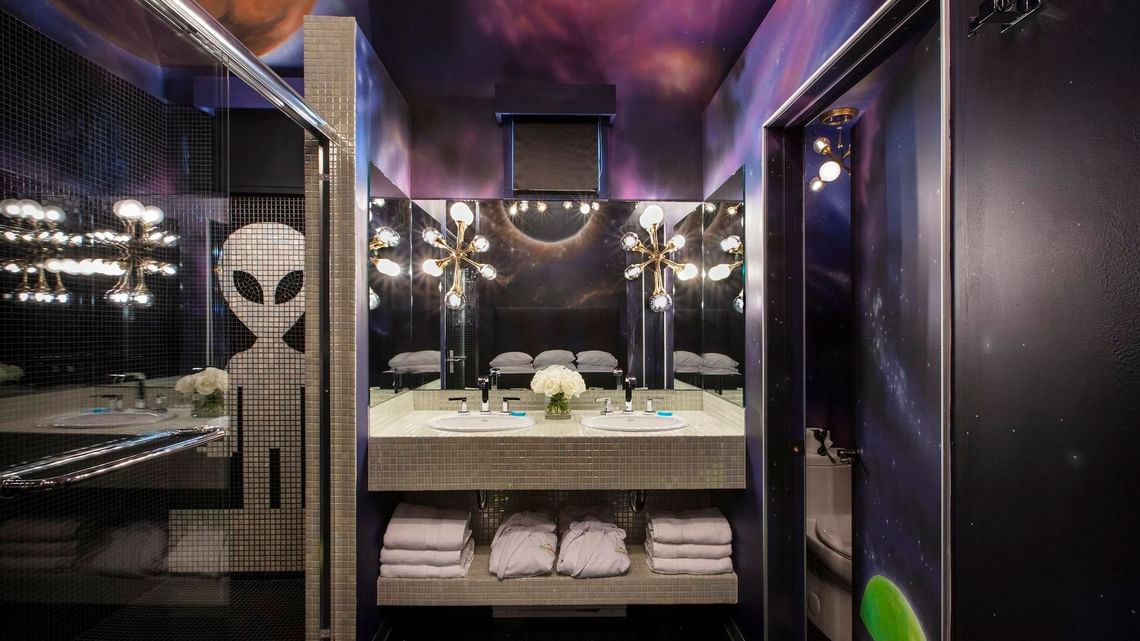 Galileo's Gate | Themed Room | The Roxbury