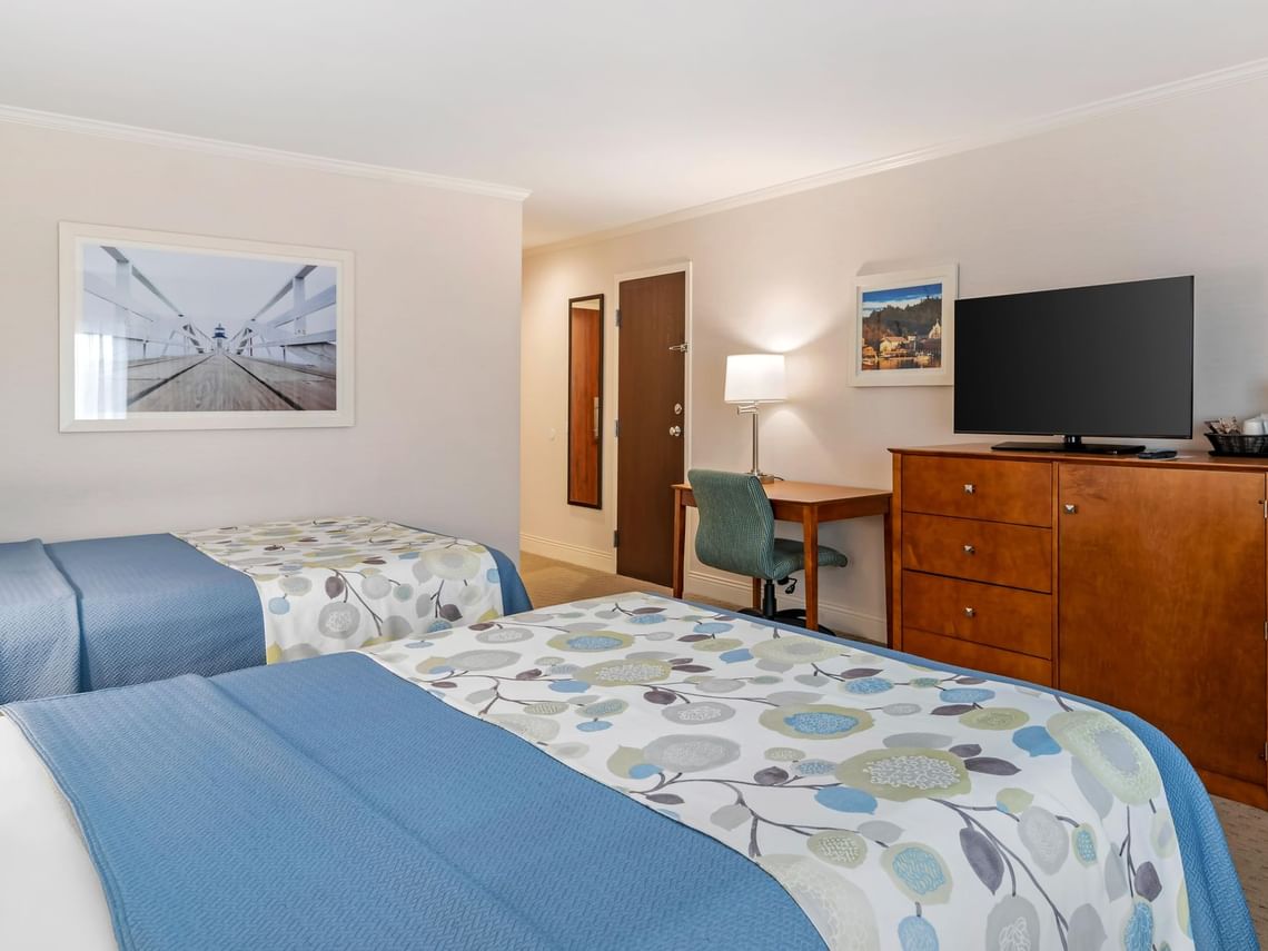 Standard Room 2 Queen Beds Main Building | Ogunquit Hotel Rooms ...