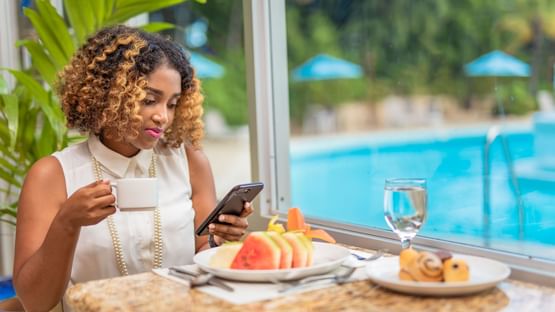 Blue Window Dining Experience | Jamaica Pegasus Hotel