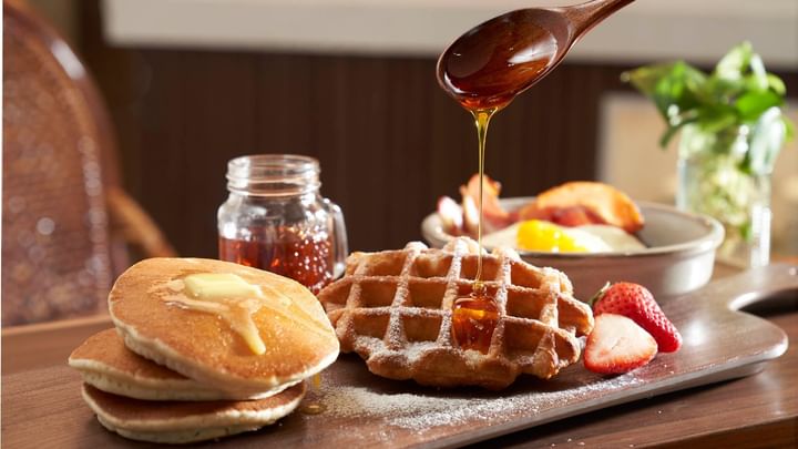 Buffet Breakfast | Crystal Café at Orchard Grand Court Singapore ...
