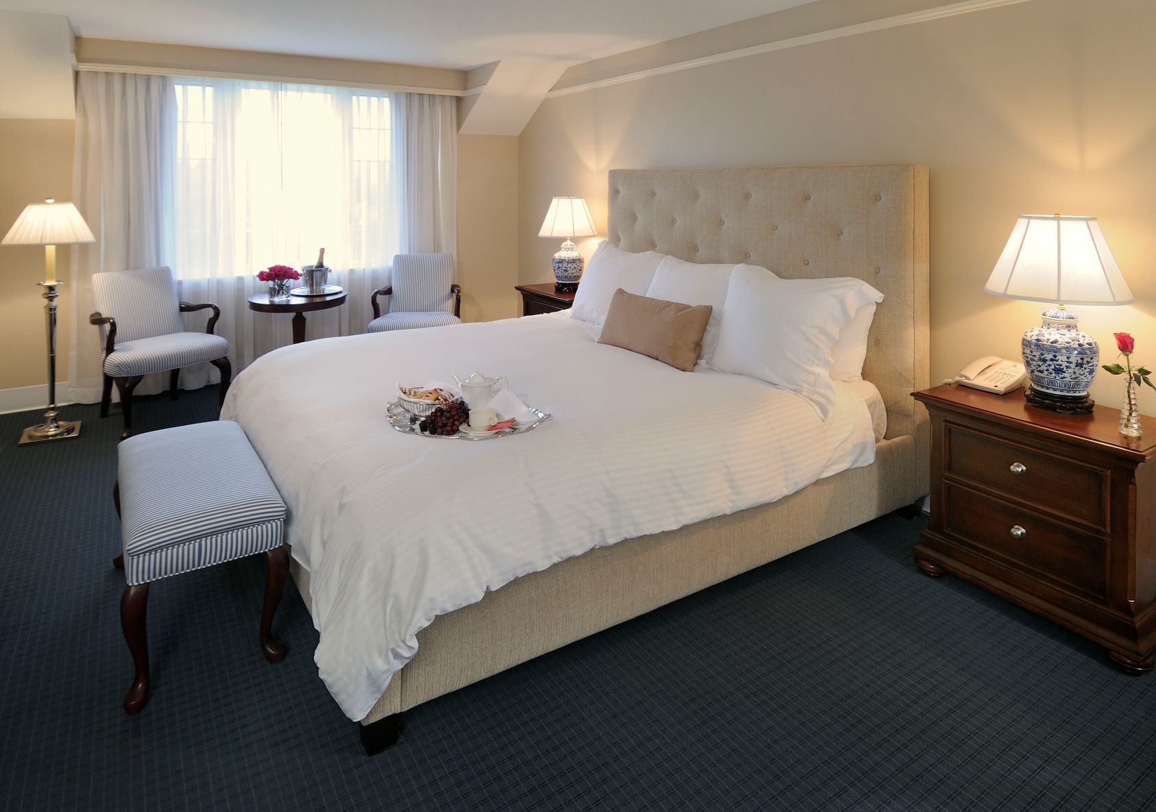 Hotels in Connecticut | Rooms | The Simsbury Inn