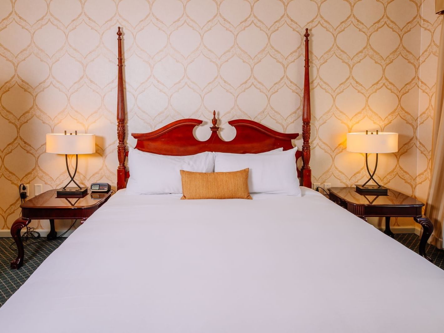 Lodging in Marquette MI | The Landmark Inn Rooms & Suites