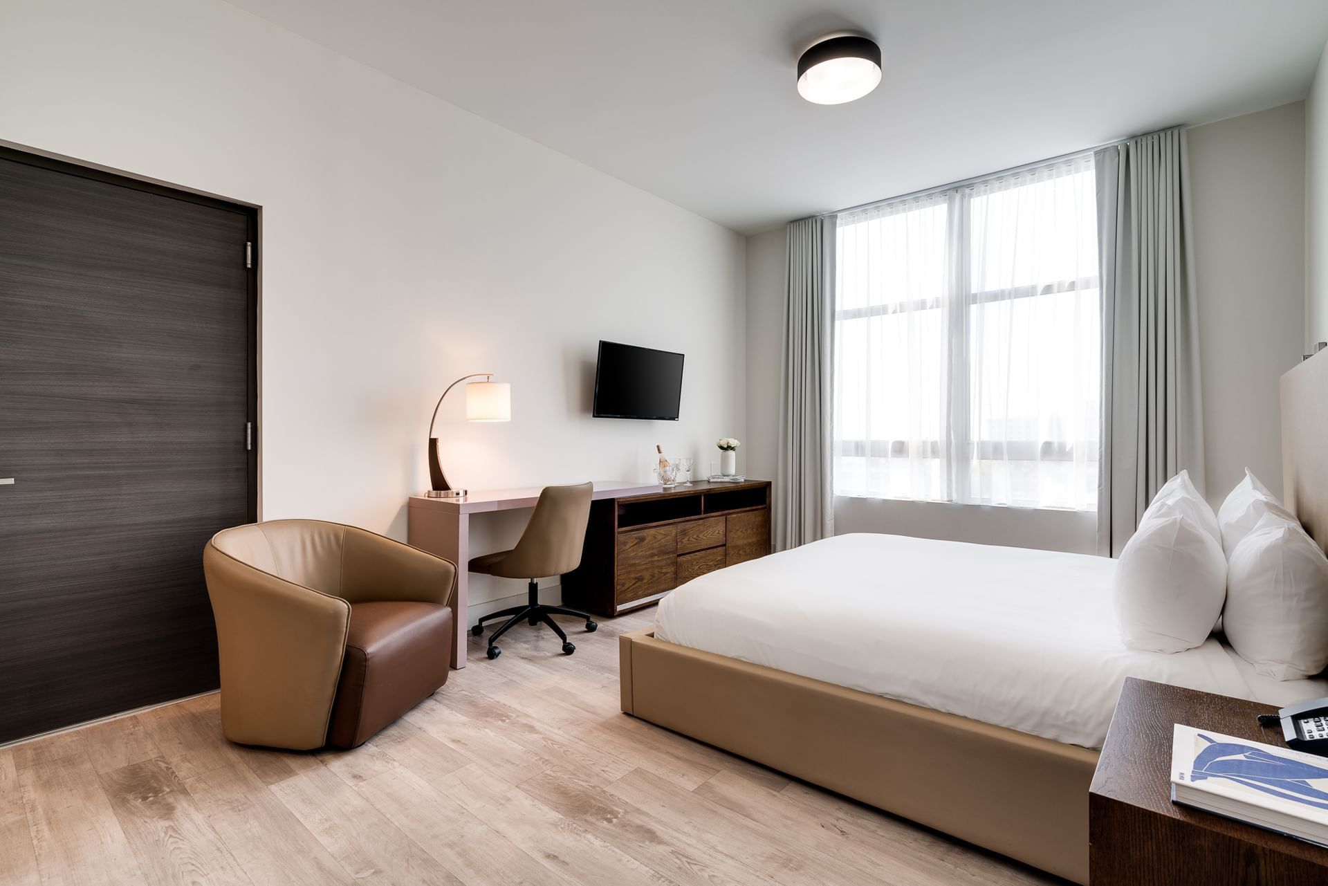 Studio king size bed store