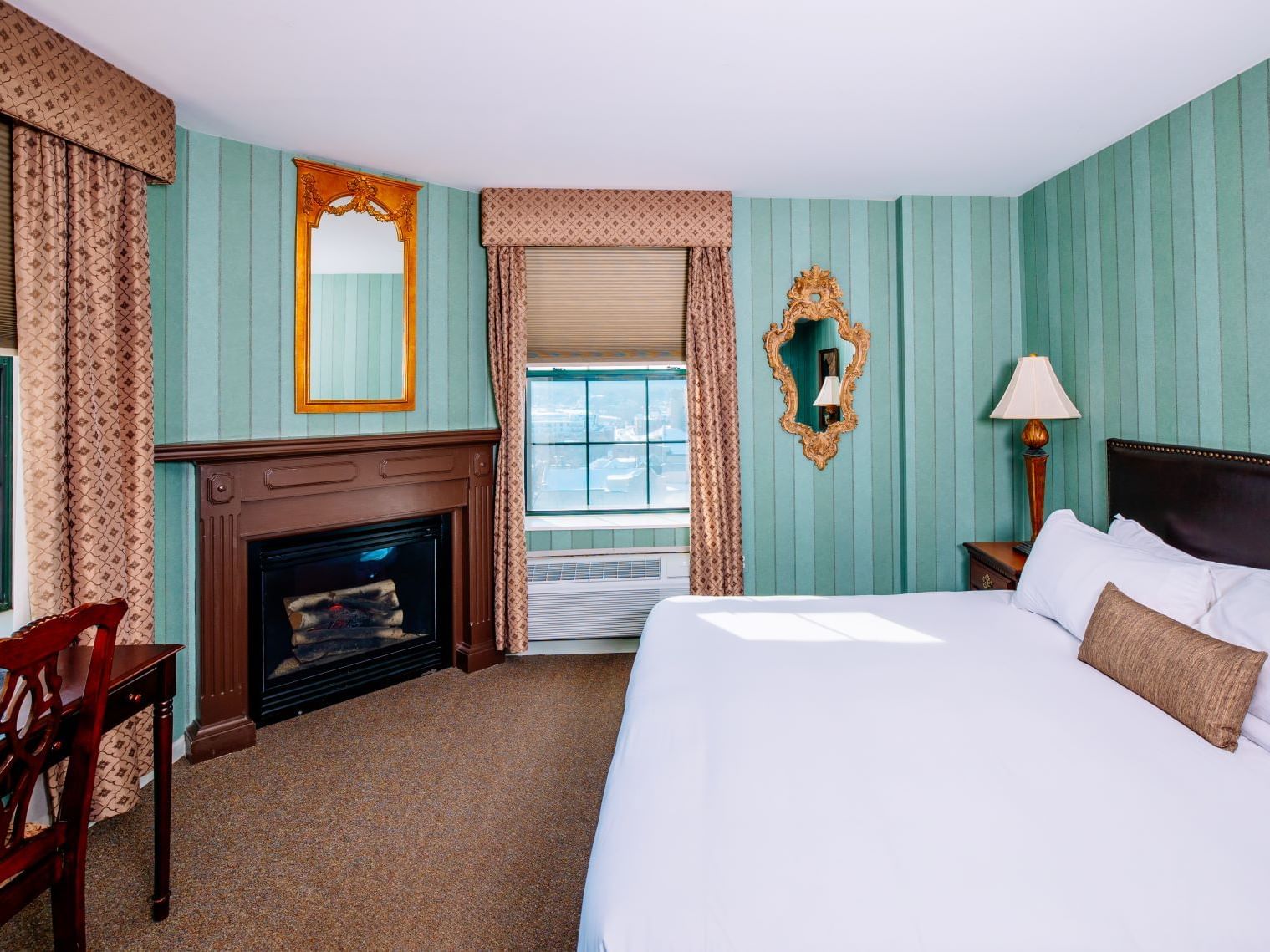Lodging in Marquette MI | The Landmark Inn Rooms & Suites