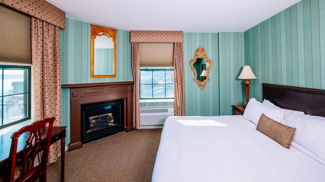 King-Size Bed / Lake View | Lodging Marquette MI | The Landmark Inn